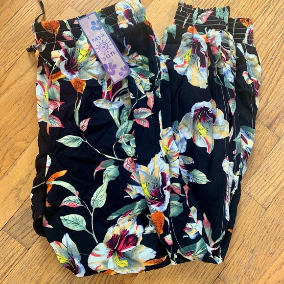 raya sun | Pants & Jumpsuits | Raya Sun Split Leg Pants Xl Swim Cover ...